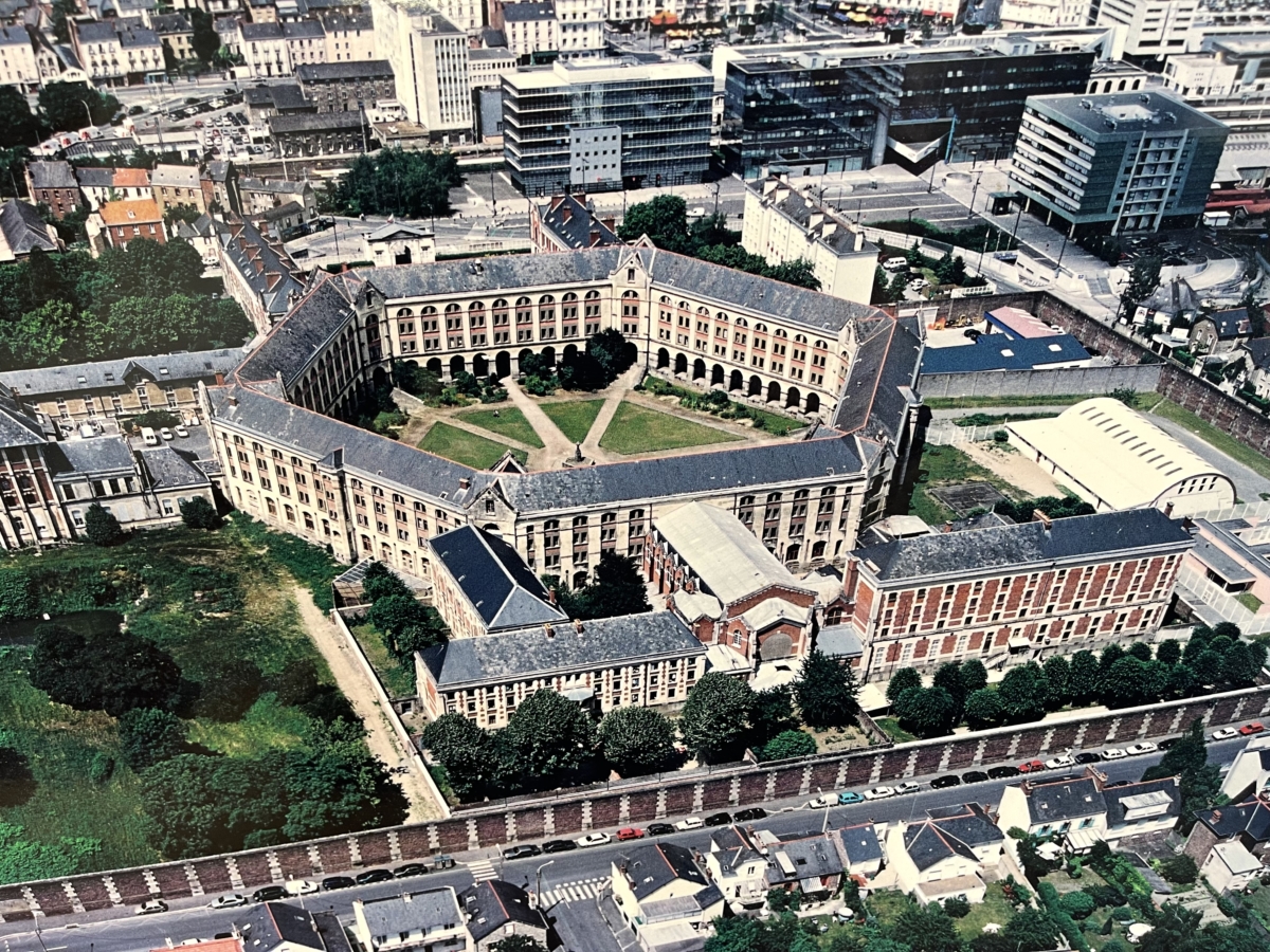 Visite du centre pénitentiaire pour femmes de Rennes – Laurence ...